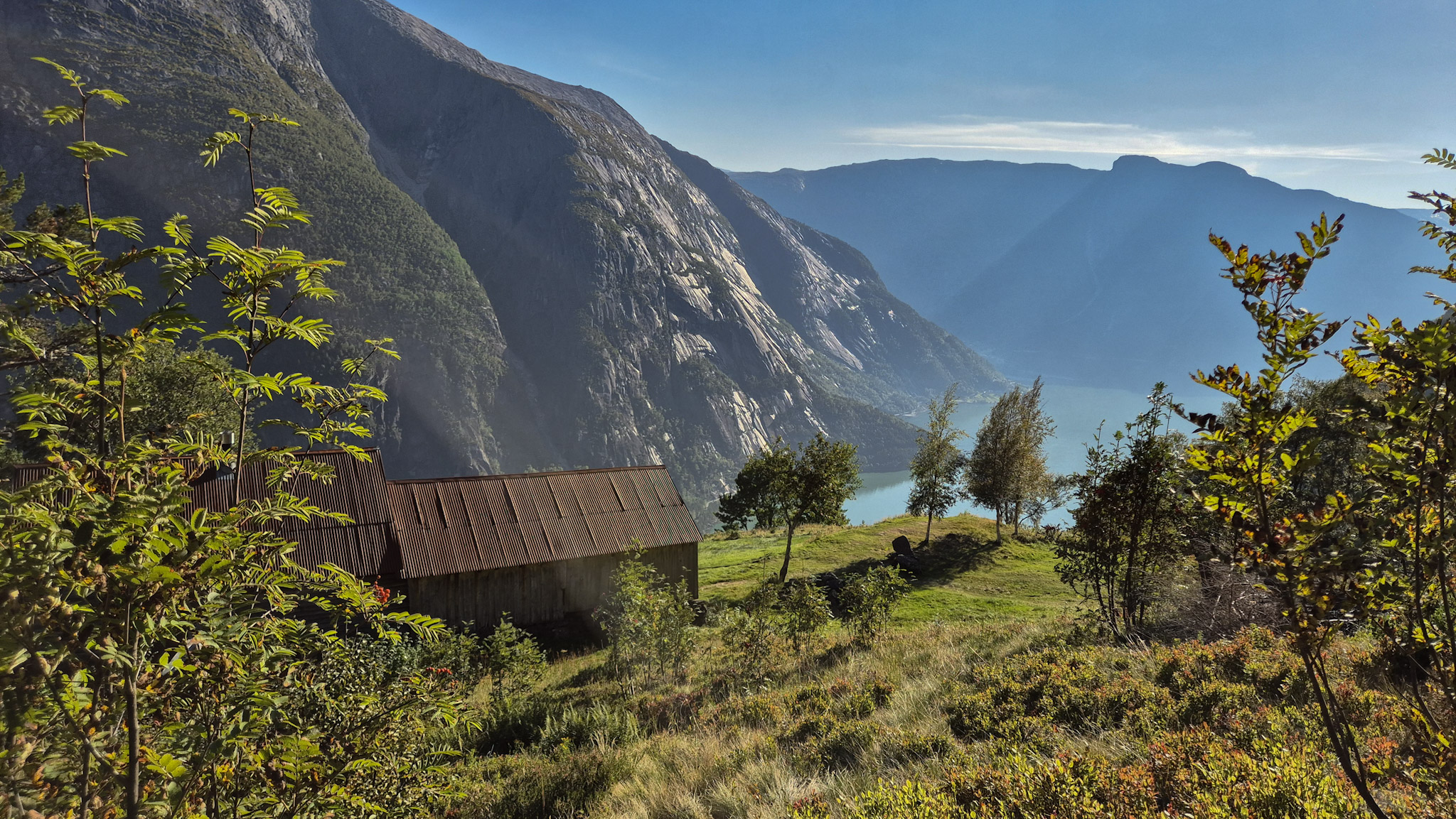 Experience Hardanger, one click away | Book Hardanger
